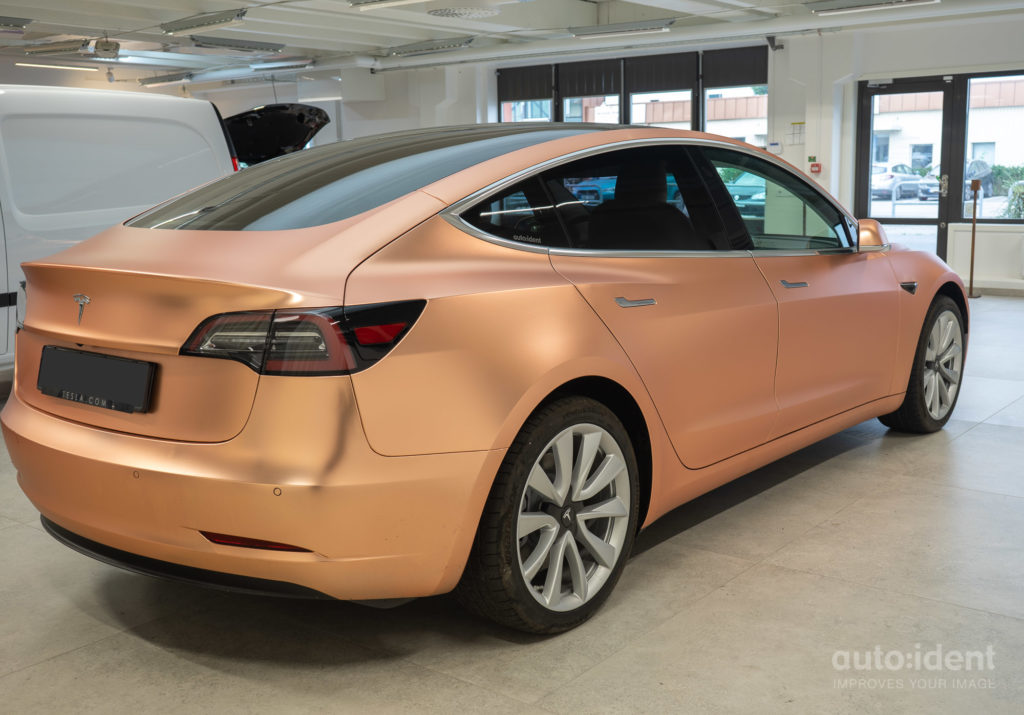 Tesla Model 3 - Rose Gold - Autoident